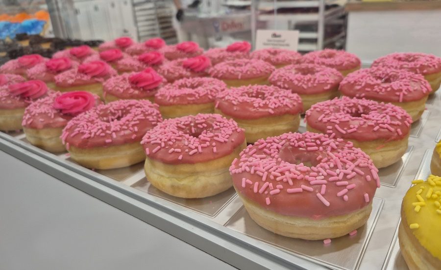 ABA companies aim to cut some synthetic colors | Snack Food & Wholesale ...